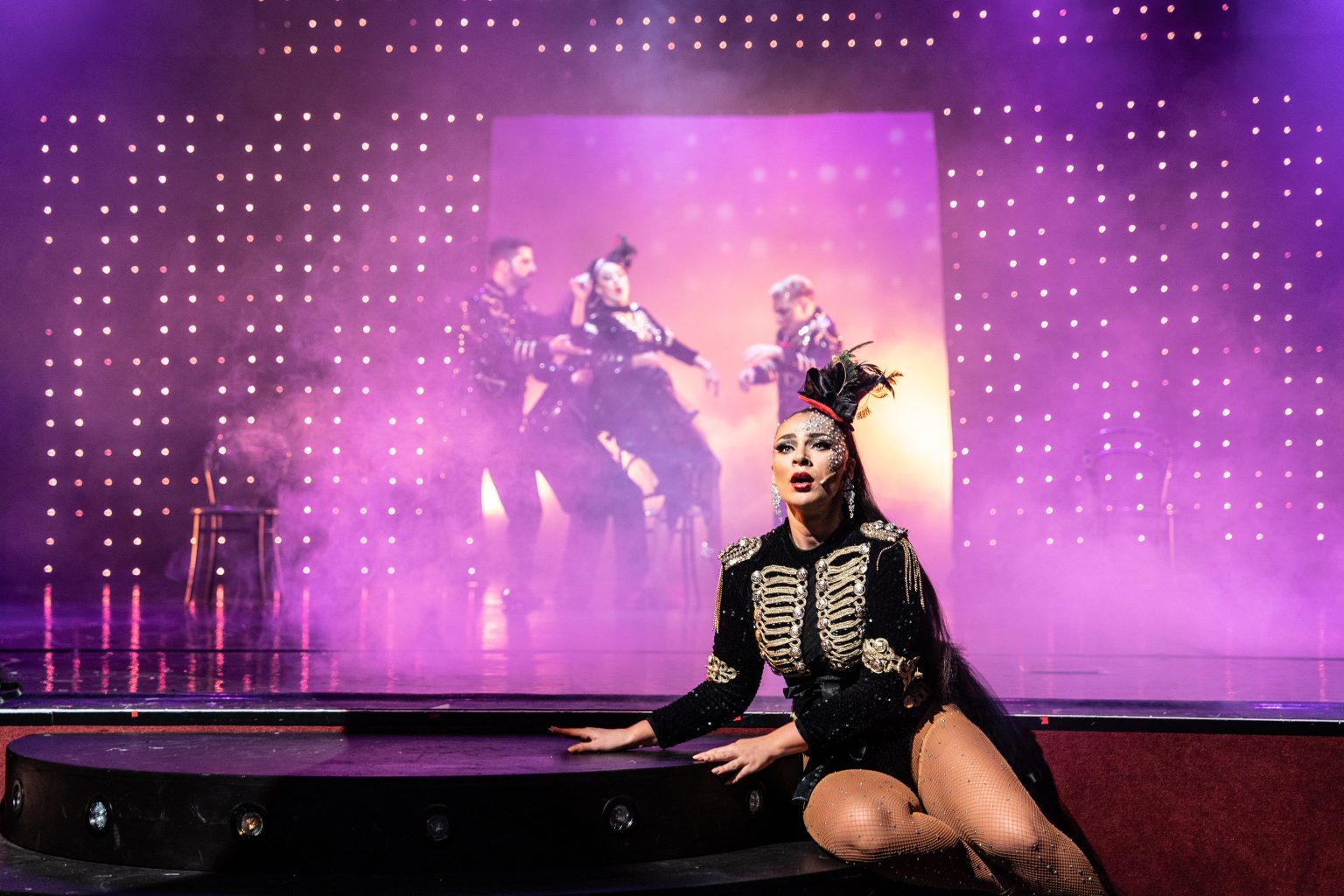 CZECH CABARET SHOW - Theatre Hybernia Prague