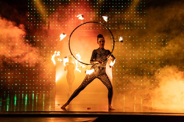 CZECH CABARET SHOW - Theatre Hybernia Prague